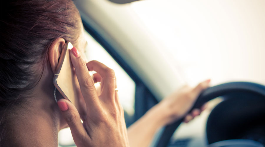 5 Components of an Effective Distracted Driving Policy | CMB Insurance ...